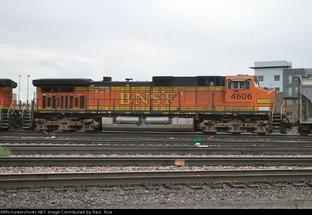 BNSF 4606